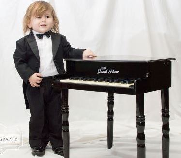 Lucas Raymond Samora - Crowder Funeral Home