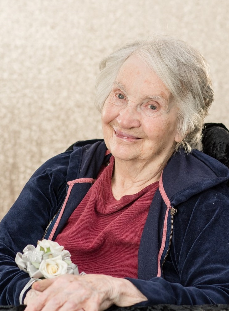 Maxine Francis Bender - Crowder Funeral Home