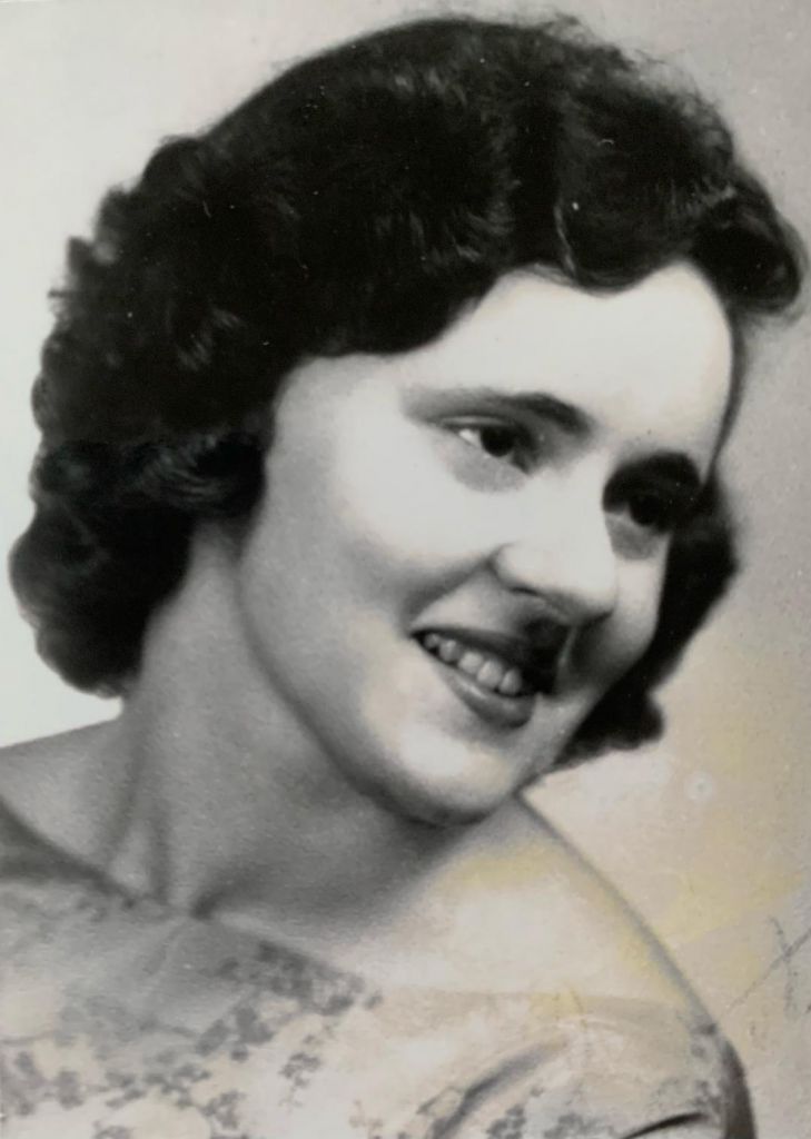 Janet Clark's Instagram, Twitter & Facebook on IDCrawl