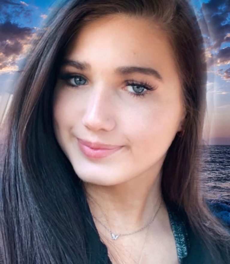 Alyssa Cantu - Crowder Funeral Home