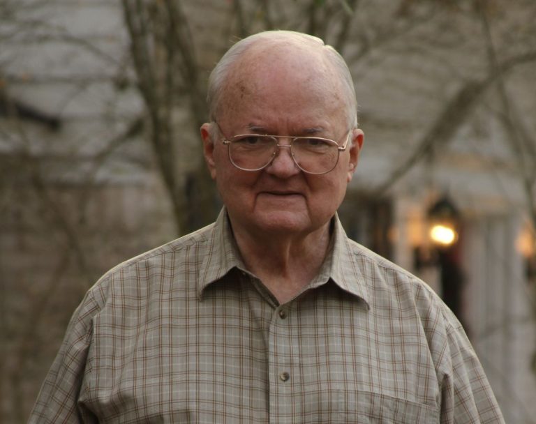 Robert Riley "Bob" Perry - Crowder Funeral Home