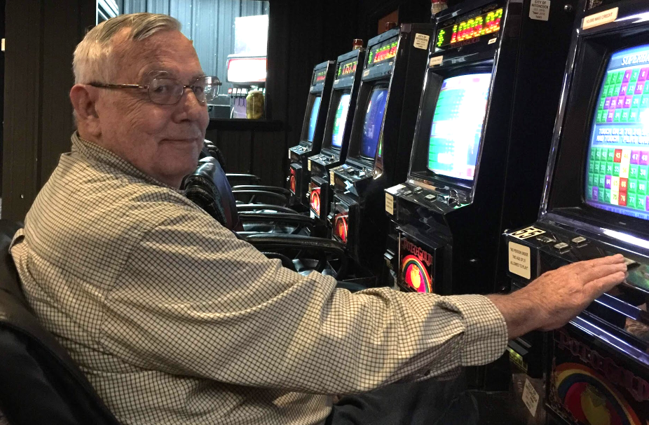 Charles "Charlie" Edwin Beard - Crowder Funeral Home