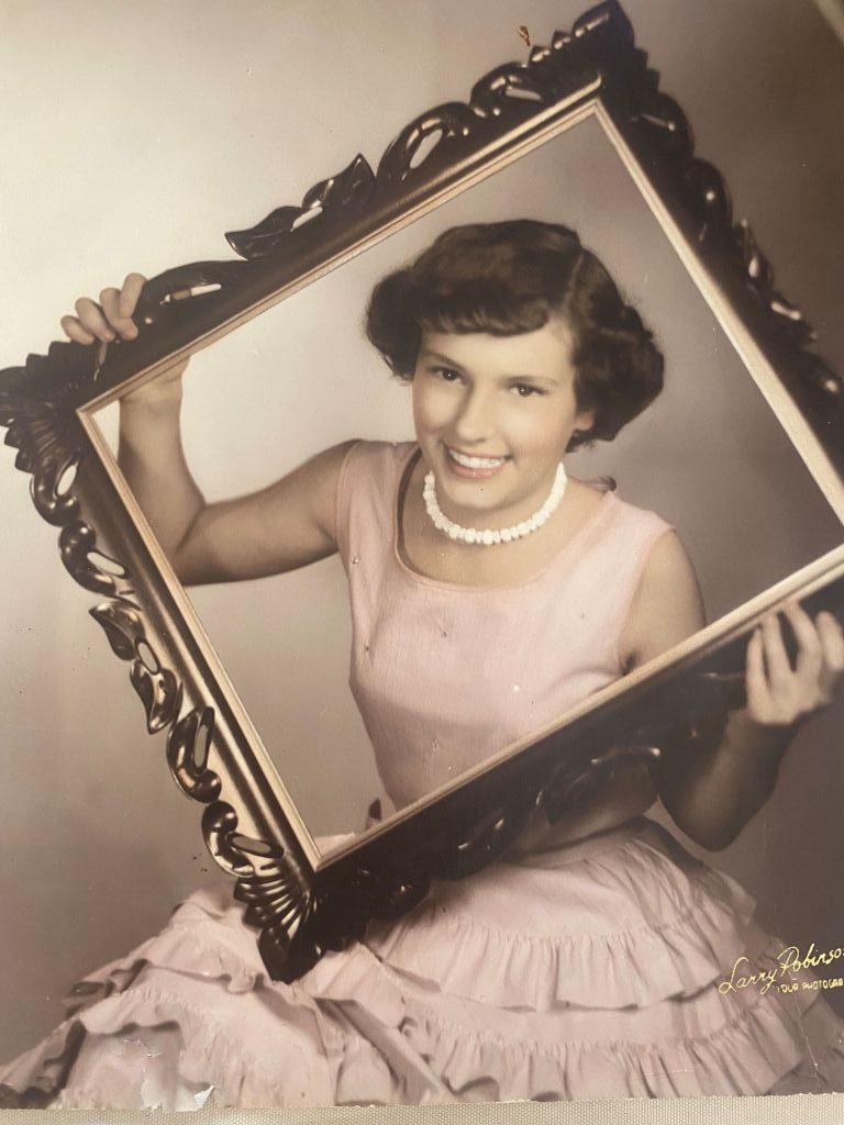 Linda Lou Murrie - Crowder Funeral Home