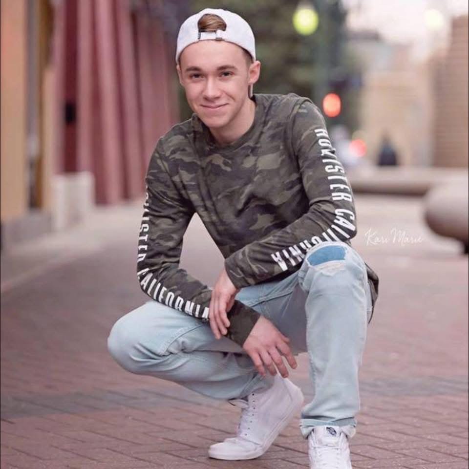 Zackery Tylor Daughenbaugh - Crowder Funeral Home